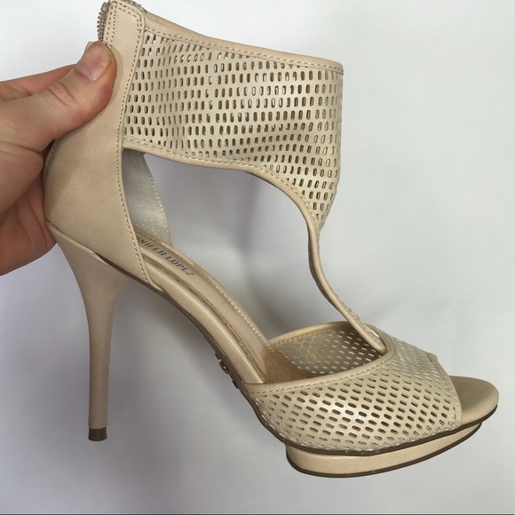 Jennifer Lopez | Shoes | Tan Jennifer Lopez Heels | Poshmark